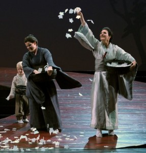 Lyric Opera’s ‘Butterfly’ displays a fine frame, but the musical drama ...